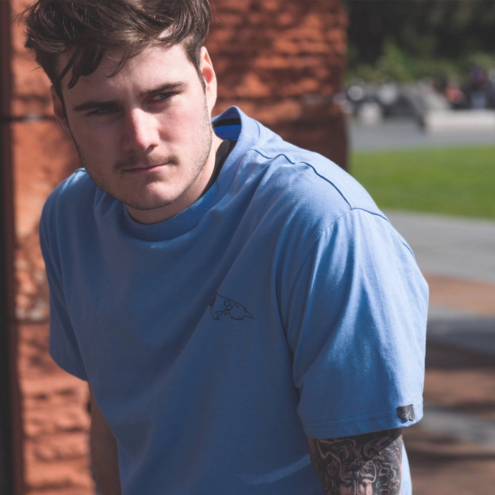 Hunters Element Bull Tahr Mens T-Shirt Sky Blue L - Mens Shirts ...